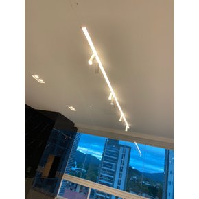 Perfil de Embutir 50x20 3M com 5 Spots MR16